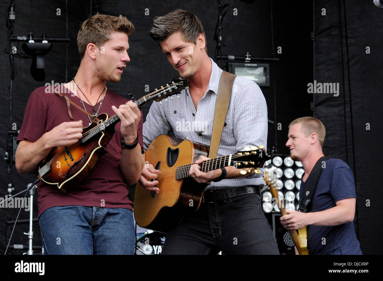 Bryan curtis hi-res stock photography and images - Alamy