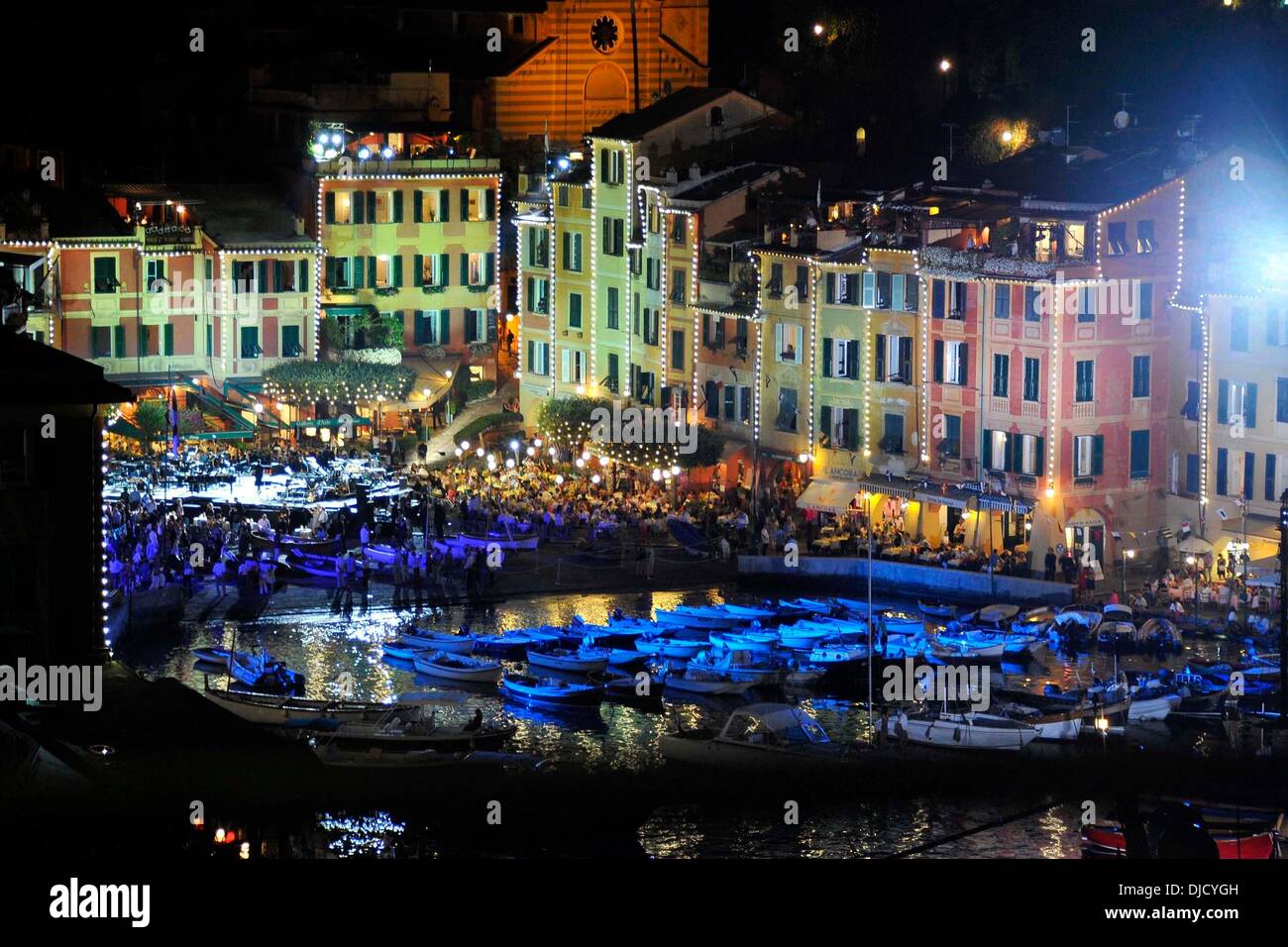 Atmosphere Italian tenor Andrea Bocelli performs a special concert with ...