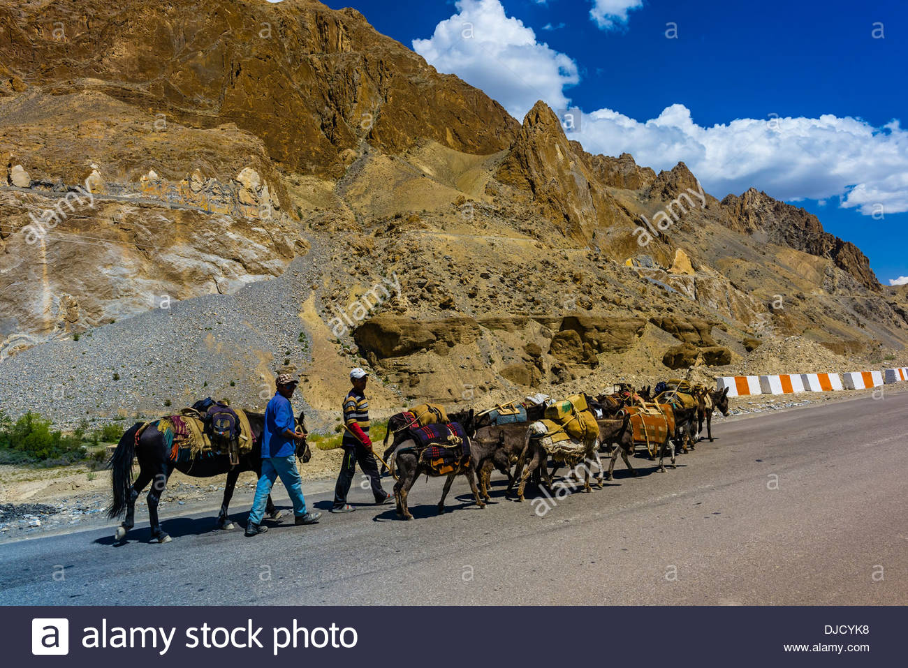 National Highway 1 India Stock Photos & National Highway 1 India Stock ...