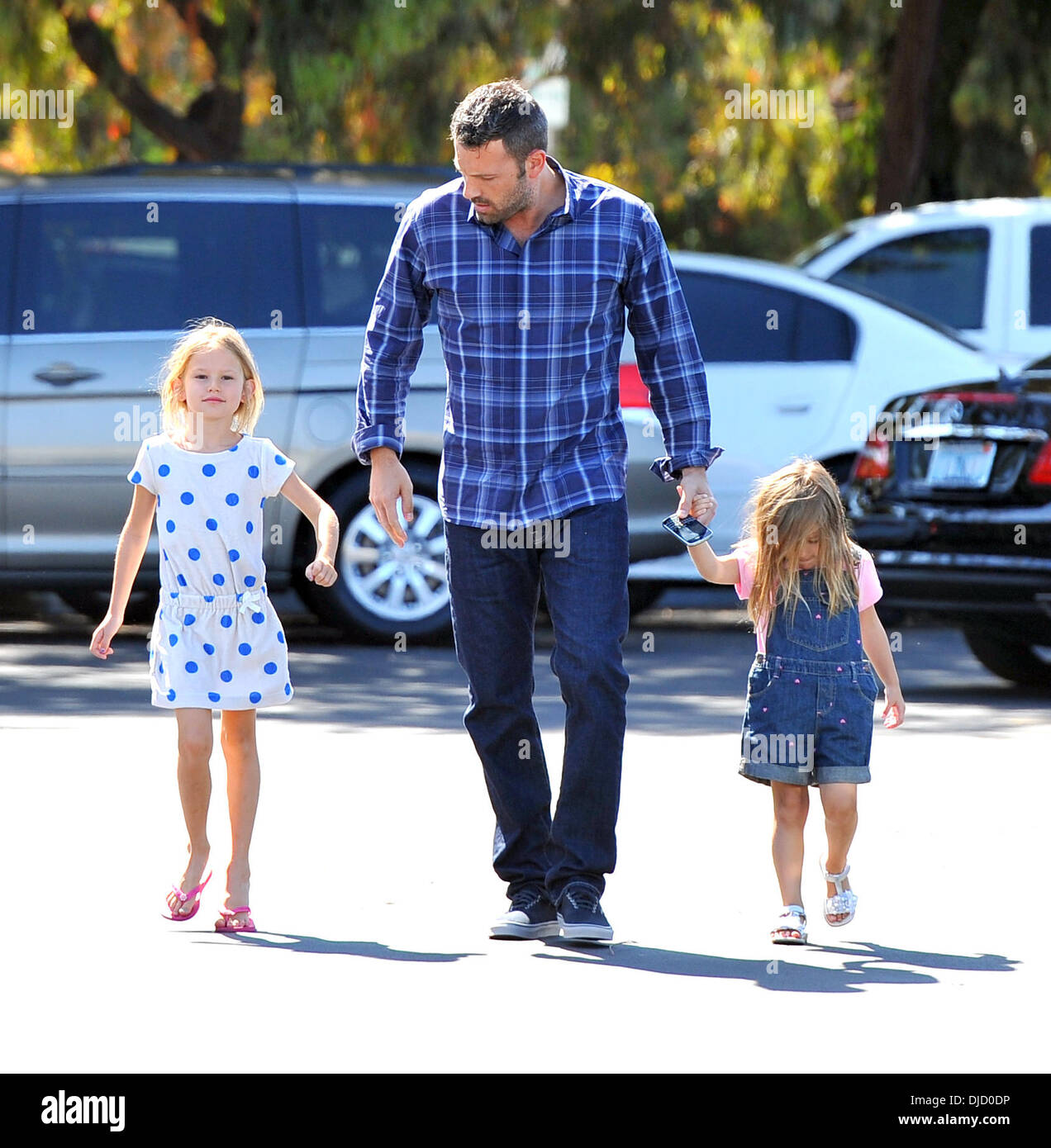 Ben Affleck and his daughters Violet Affleck and Seraphina Affleck ...