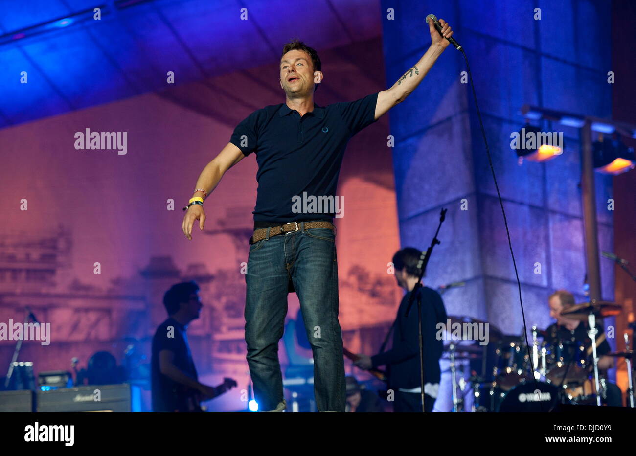Blur performs on stage during the BT London Live closing ceremony ...