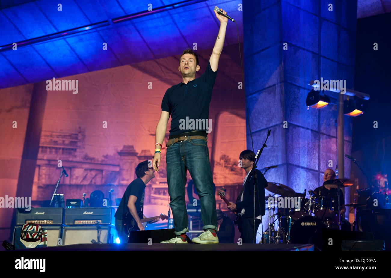 Blur performs on stage during the BT London Live closing ceremony ...