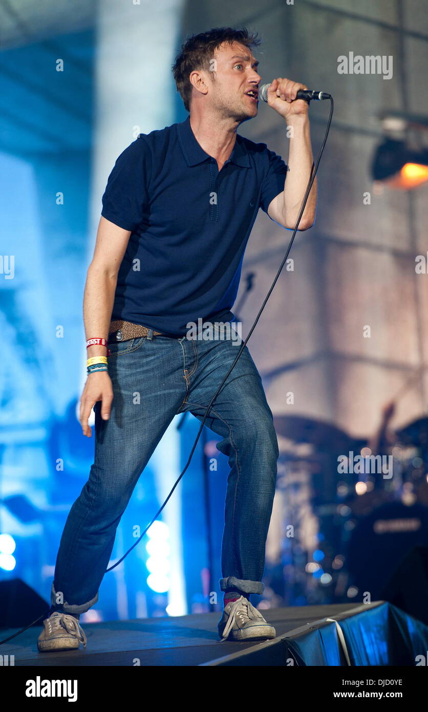 Blur performs on stage during the BT London Live closing ceremony ...