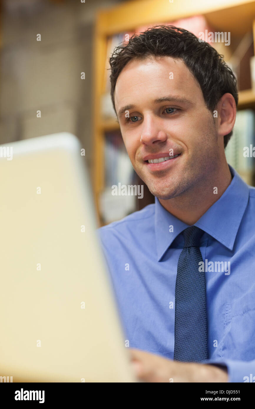 University librarian hi-res stock photography and images - Alamy