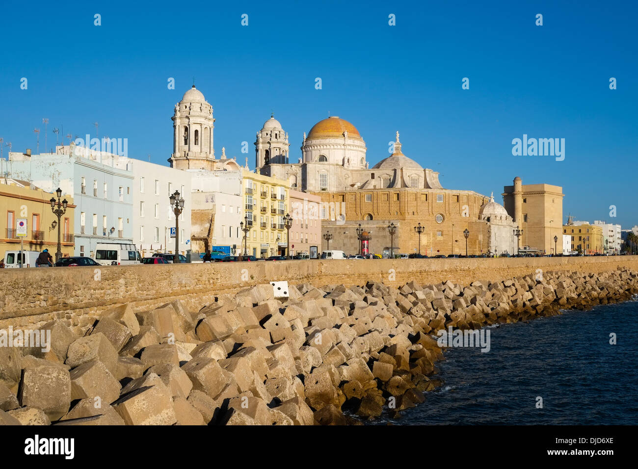 Cadiz waterfront hi-res stock photography and images - Alamy