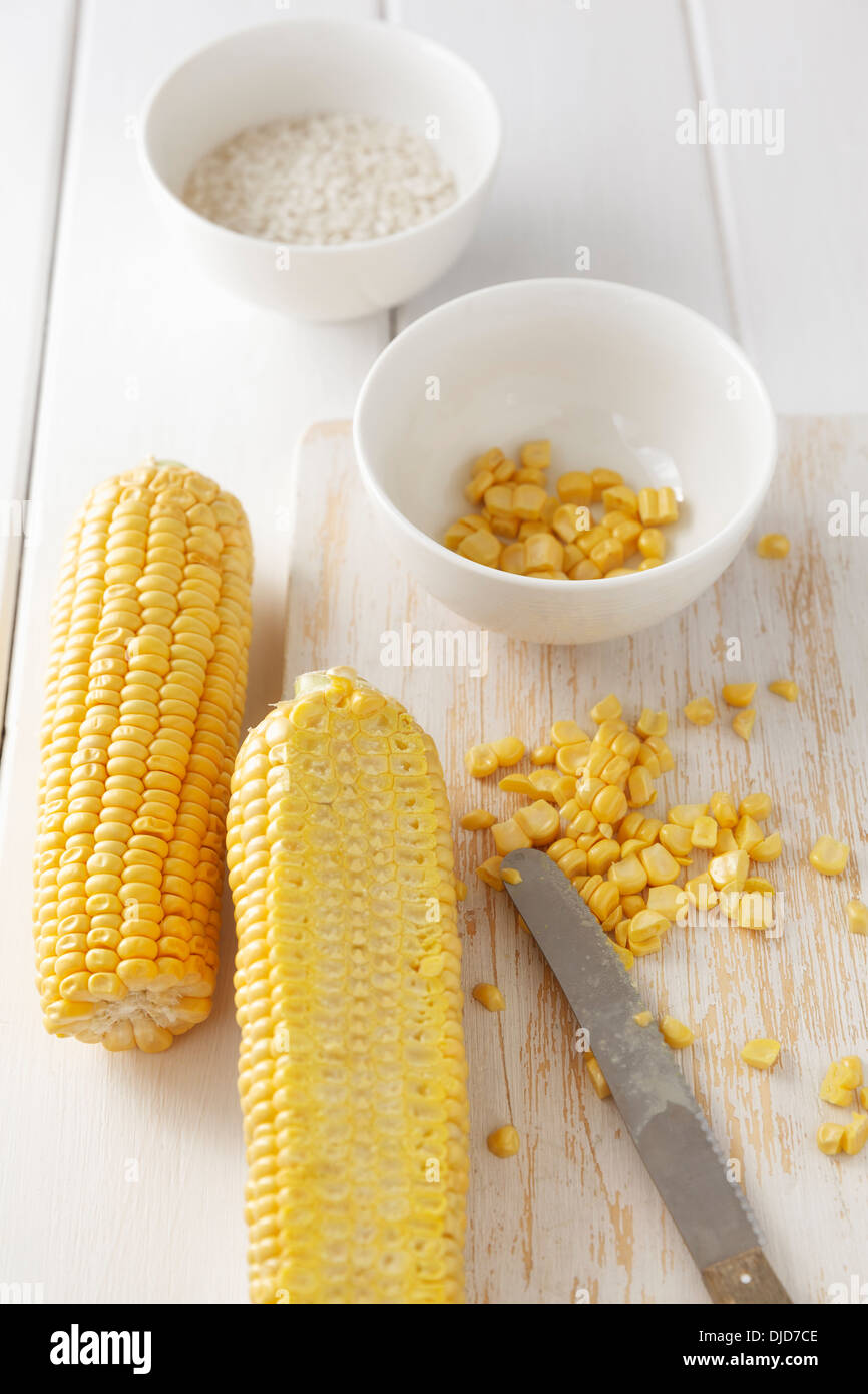 White corn kernels hi-res stock photography and images - Alamy