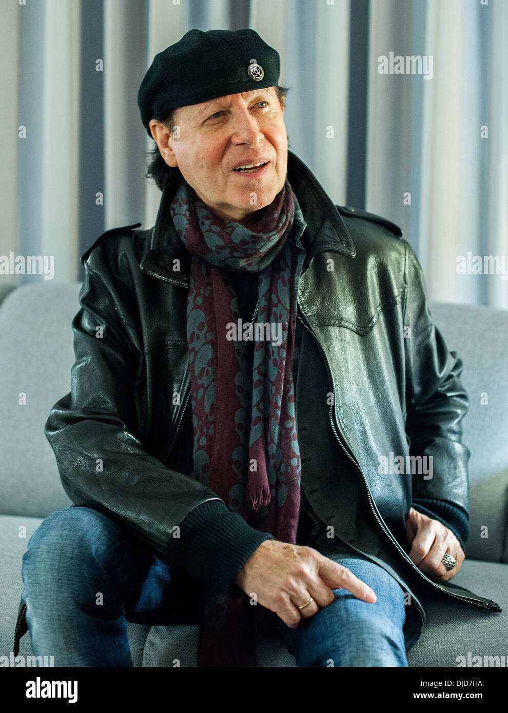 Langenhagen, Germany. 19th Nov, 2013. Klaus Meine, singer of the band ...