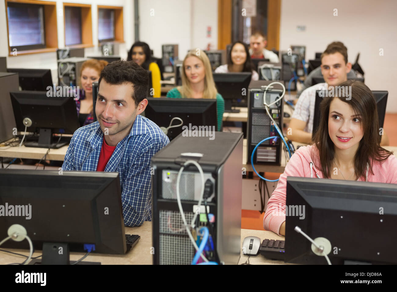 Indian students computer hi-res stock photography and images - Alamy