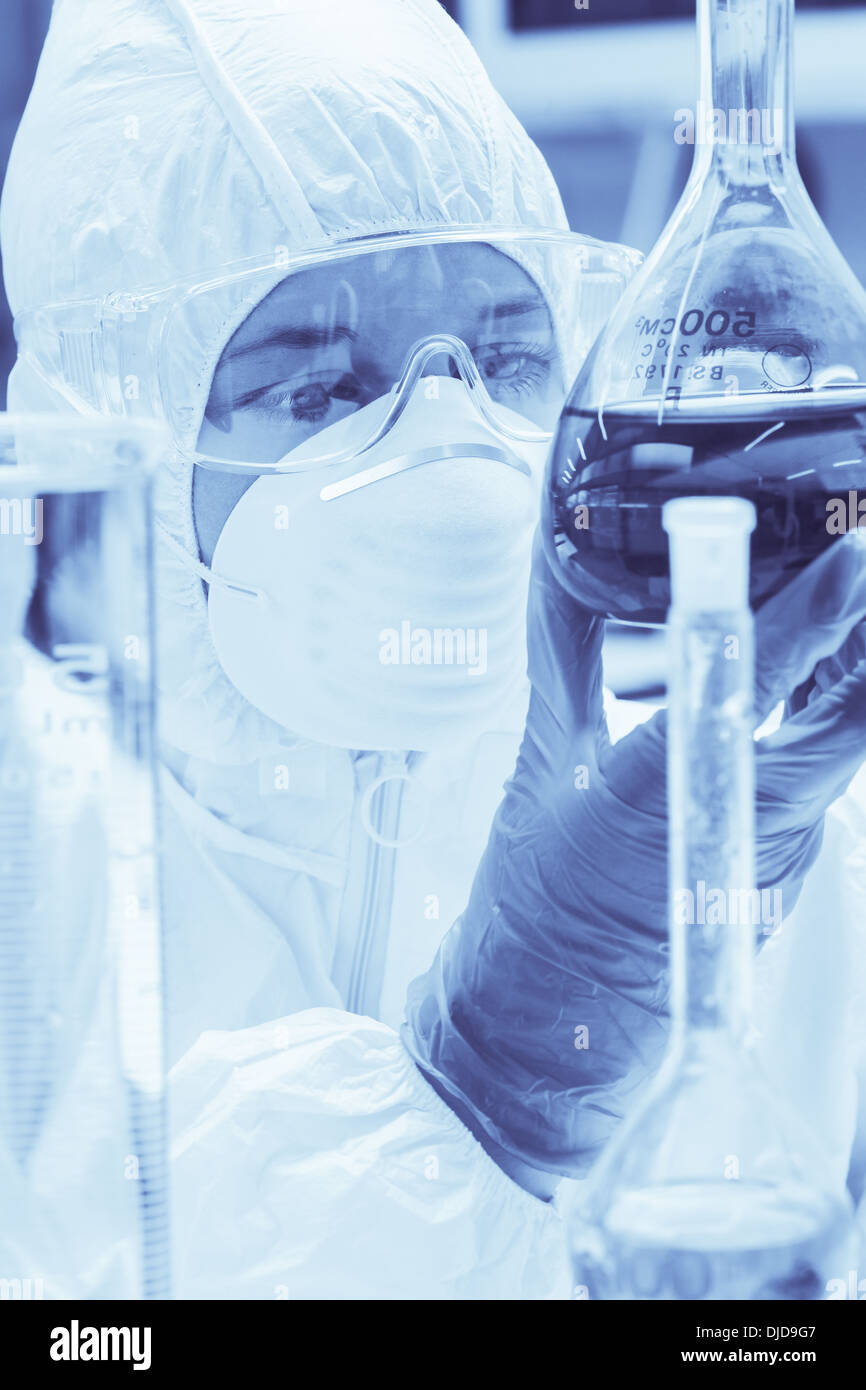 Research chemist lab assistant hi-res stock photography and images - Alamy