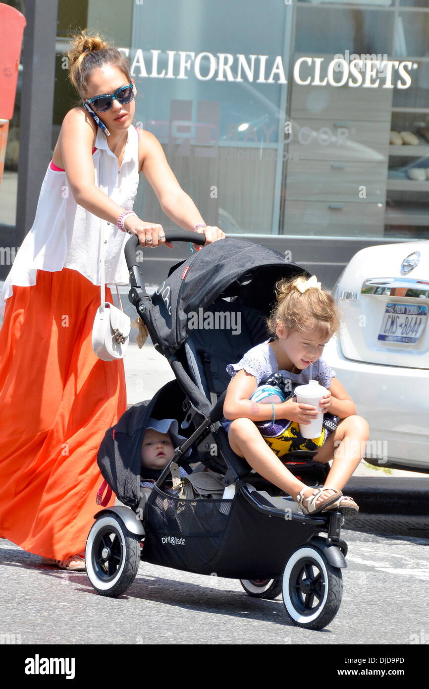 Jessica Alba leaving her hotel with her daughters Haven Garner Warren ...