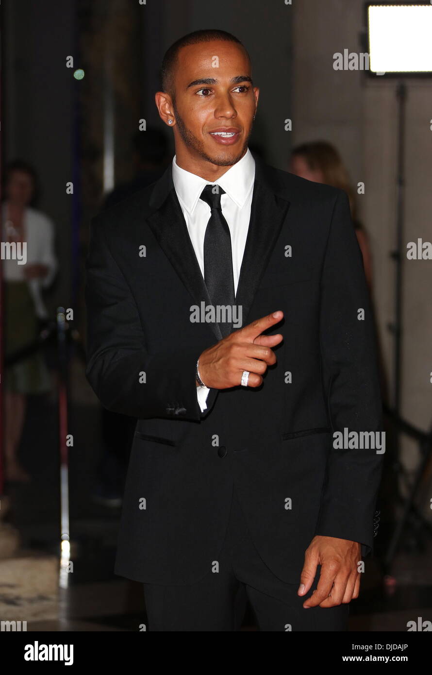 Lewis Hamilton Sports for Peace - Honouring and celebrating Muhammed ...