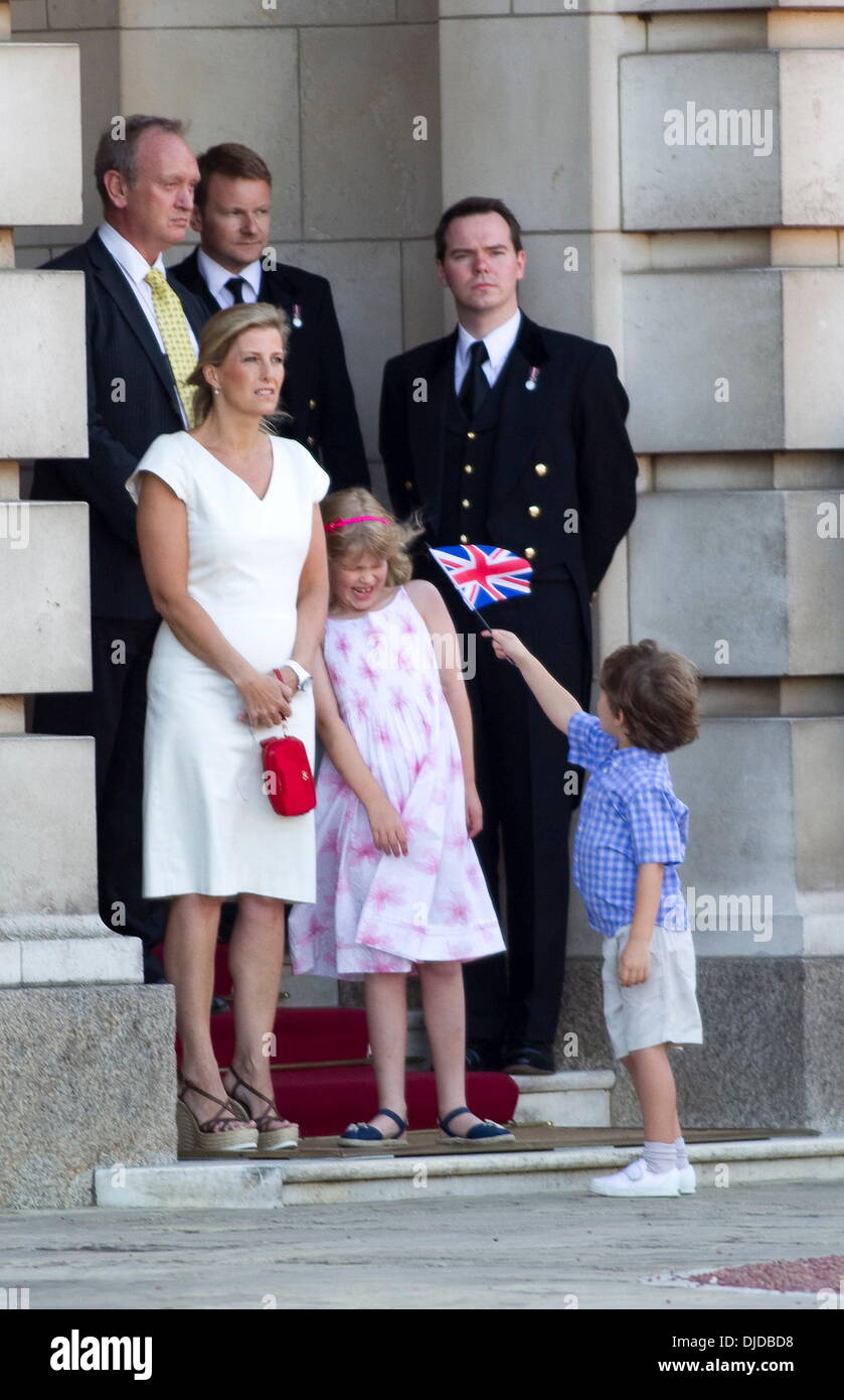 The Countess of Wessex with children James and Lady Louise Prince ...