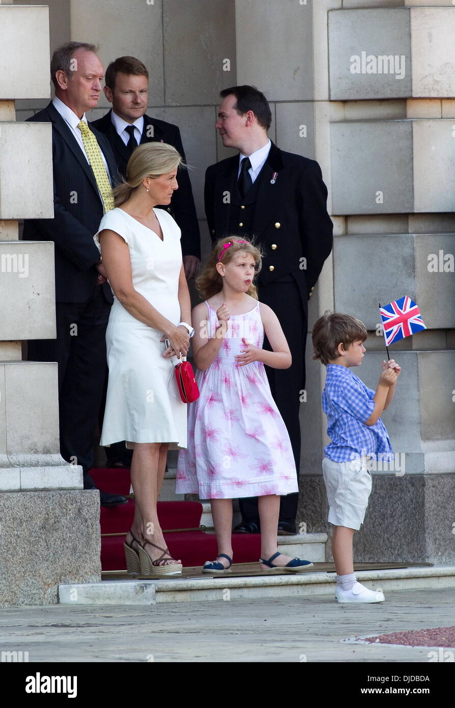 The Countess of Wessex with children James and Lady Louise Prince ...