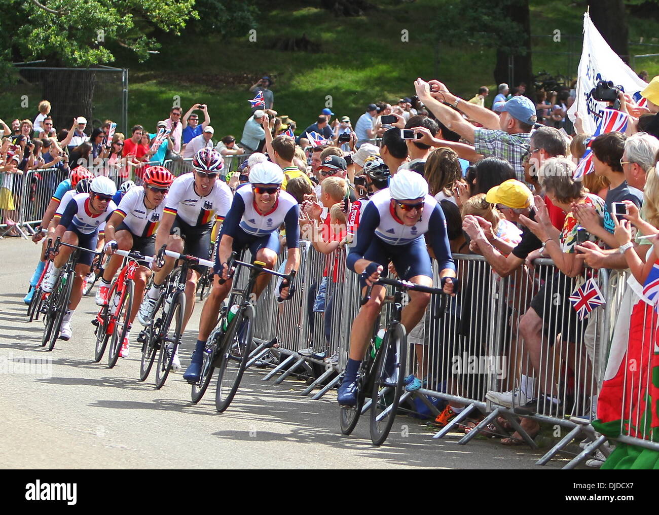 Atmosphere Men's Olympic Road Race cycle event during The London 2012 ...