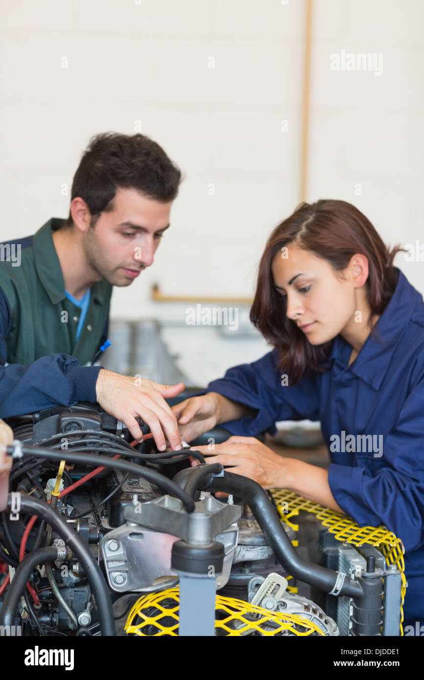 Machinist skill education trainee hi-res stock photography and images ...