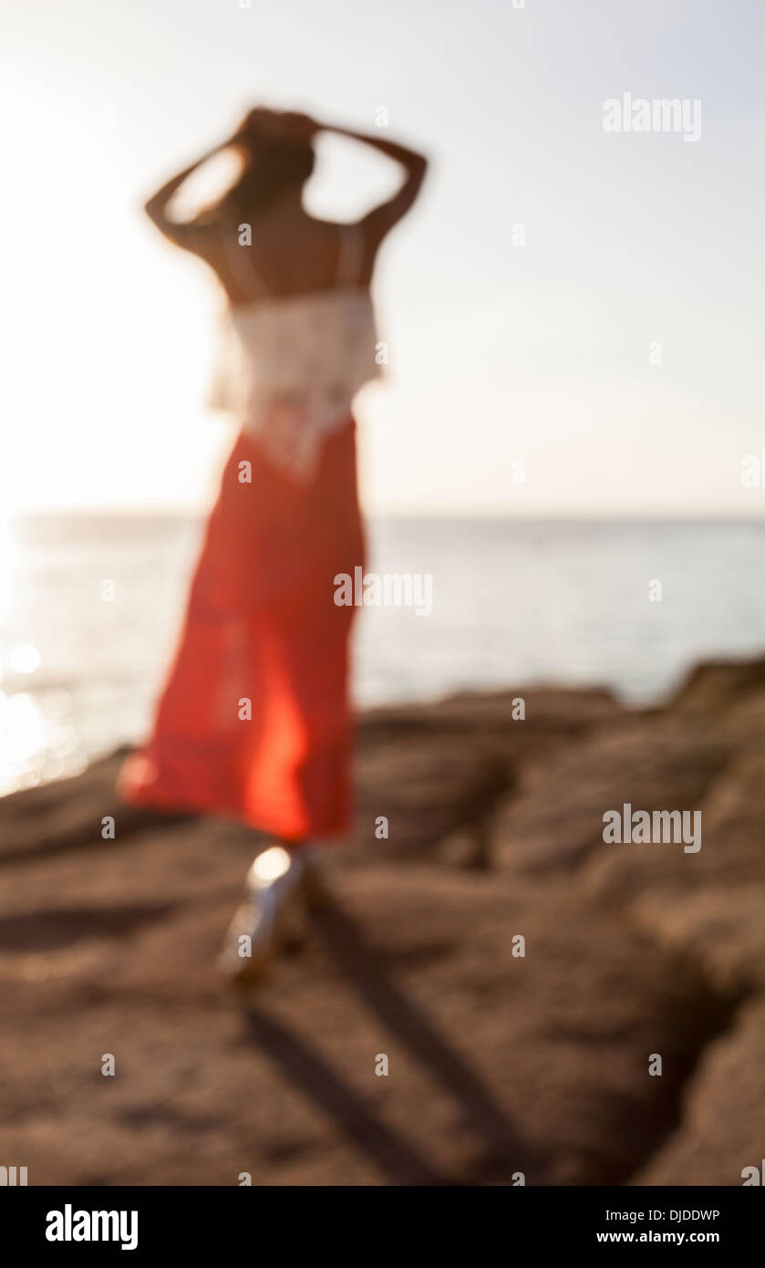Very tall woman hi-res stock photography and images - Alamy