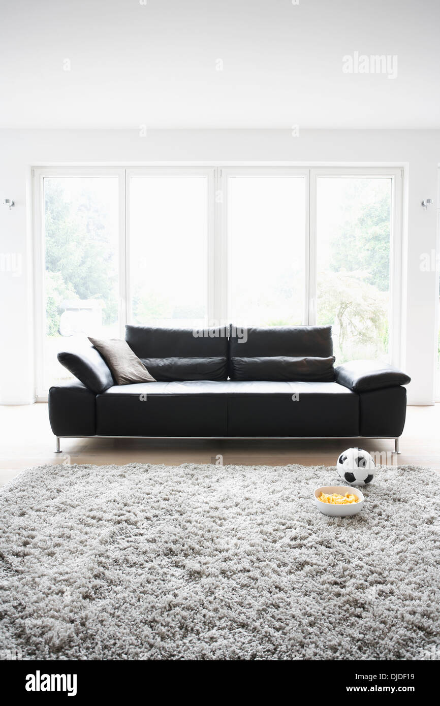 Couch potato football hi-res stock photography and images - Alamy