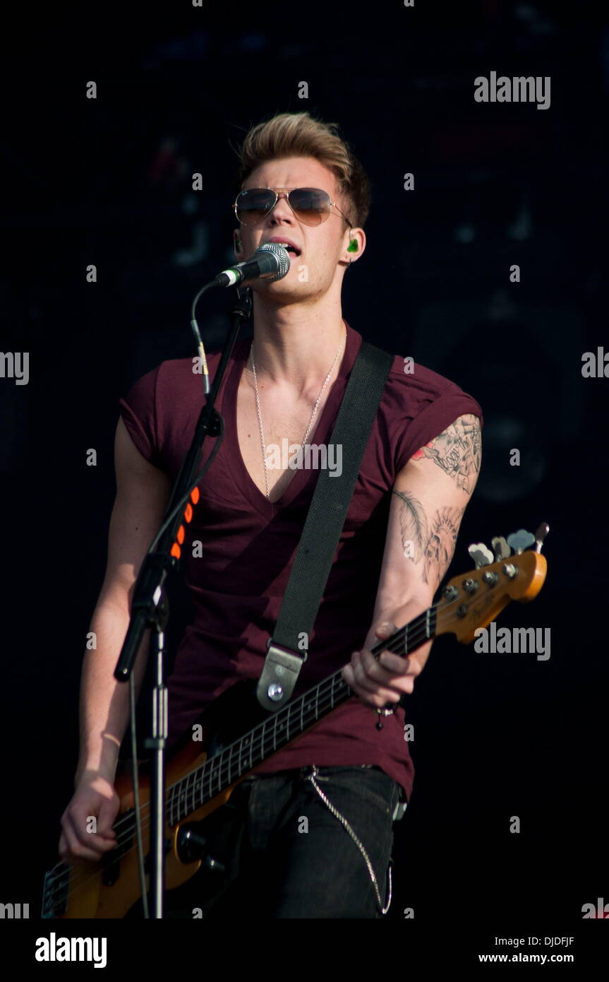 Lawson bassist, Ryan Gary Fletcher BT London Live Hyde Park ...