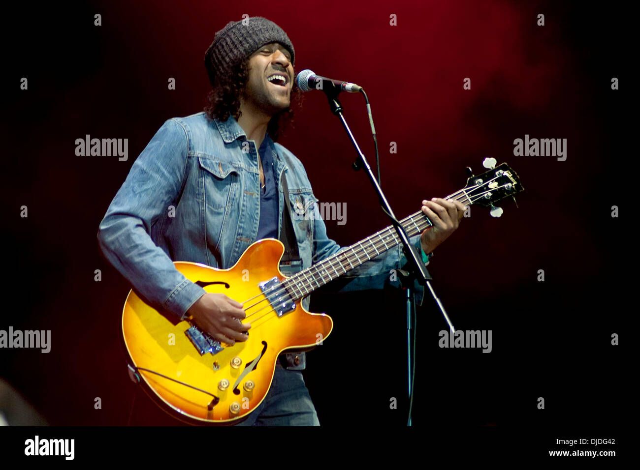 Peter wilkinson cast hi-res stock photography and images - Alamy