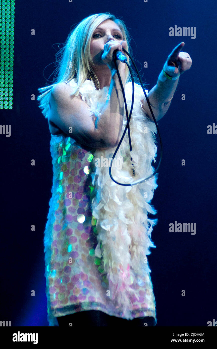 Sarah cracknell 2012 hi-res stock photography and images - Alamy