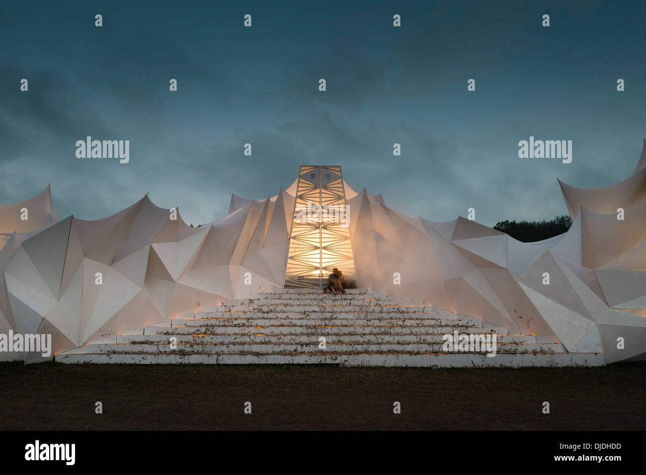 Shangri hell hell stage glastonbury hi-res stock photography and images ...