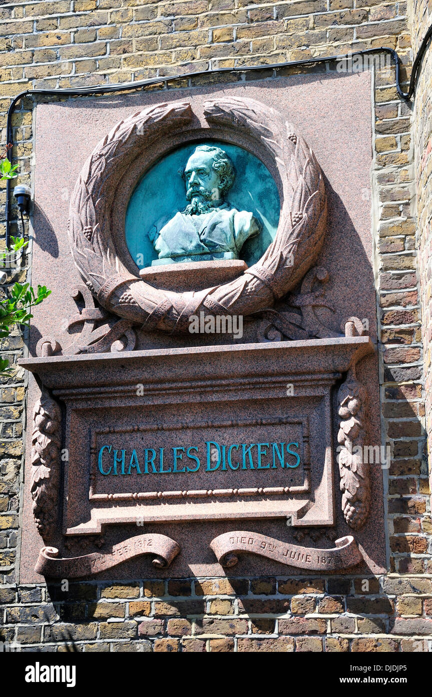 Broadstairs, Kent, England, UK. Bust of Charles Dickens in the wall of ...