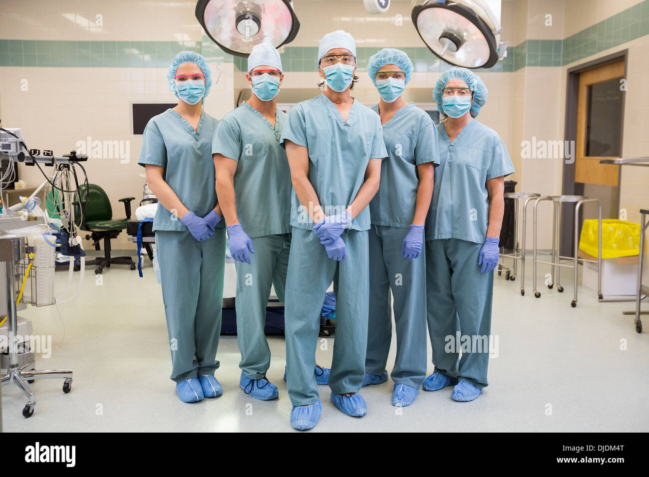 Medical Team Standing In Operation Room Stock Photo - Alamy