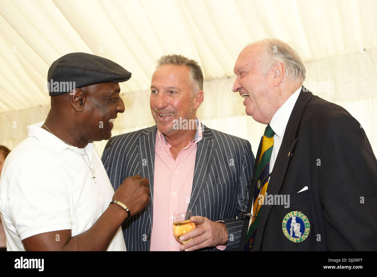 Sir Viv Richards and Sir Ian Botham with after dinner speaker Roger ...