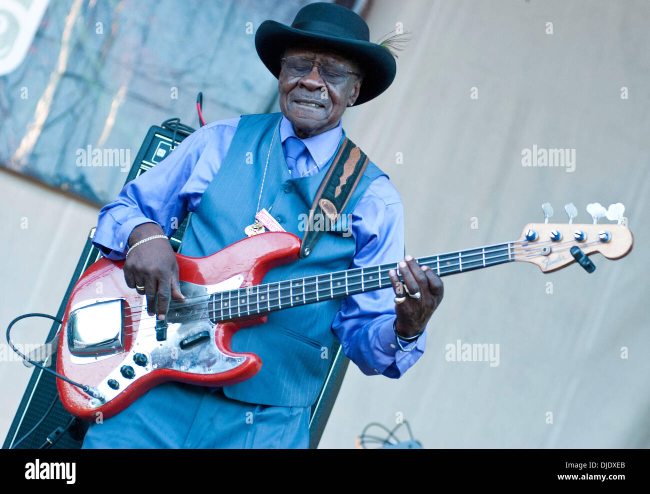 Stroger hi-res stock photography and images - Alamy