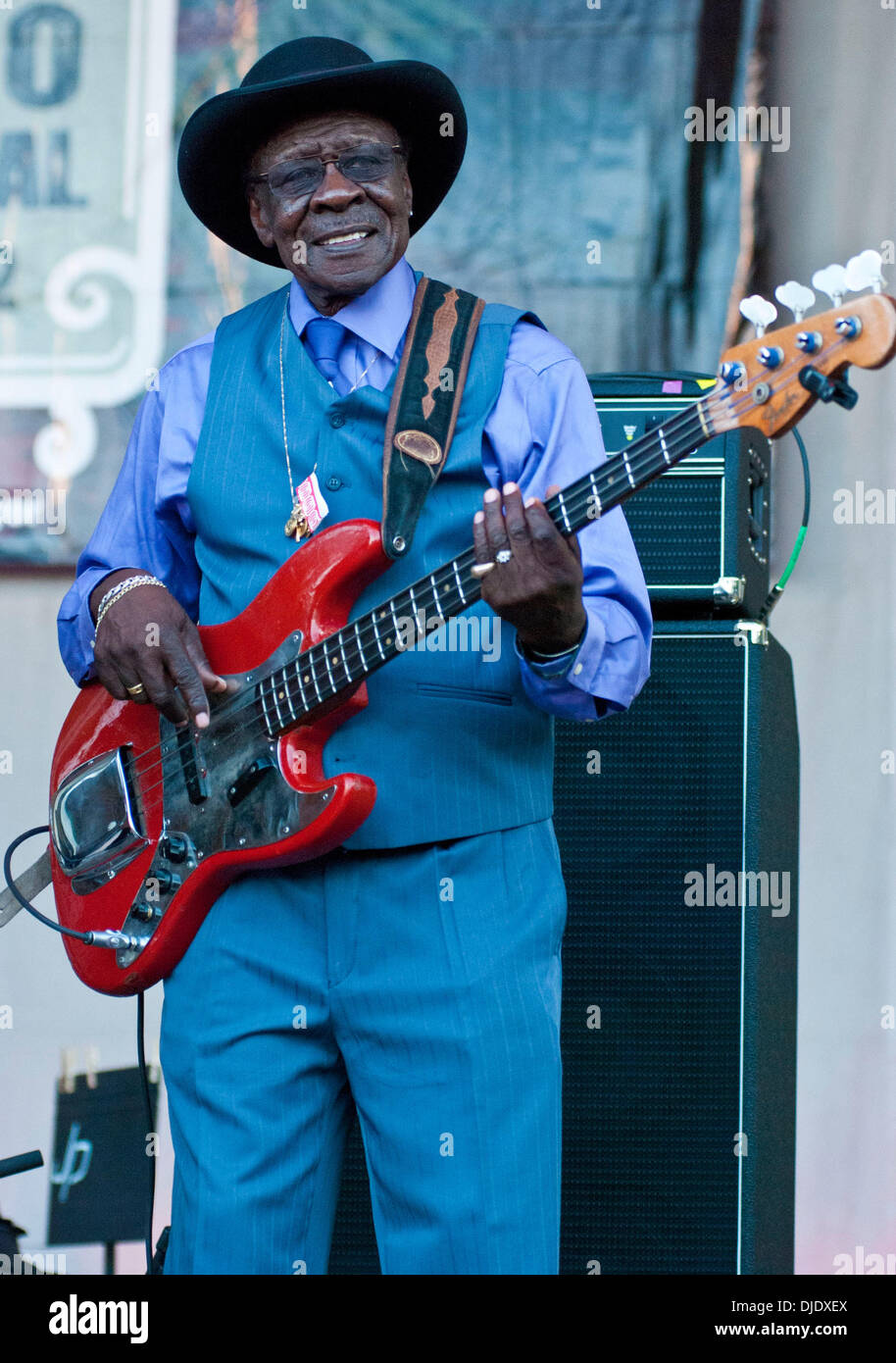 Stroger hi-res stock photography and images - Alamy