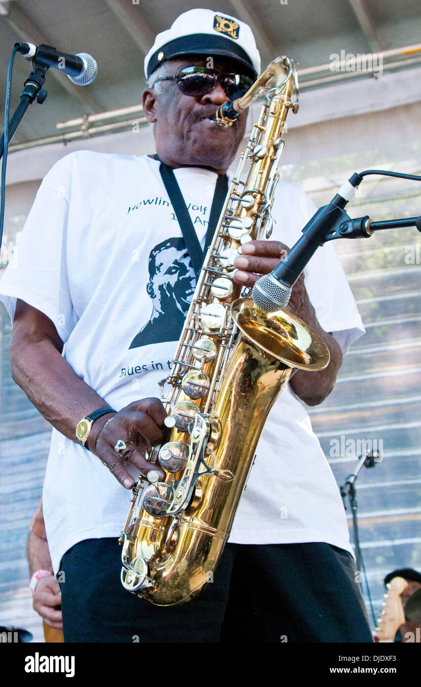 Eddie shaw hi-res stock photography and images - Alamy