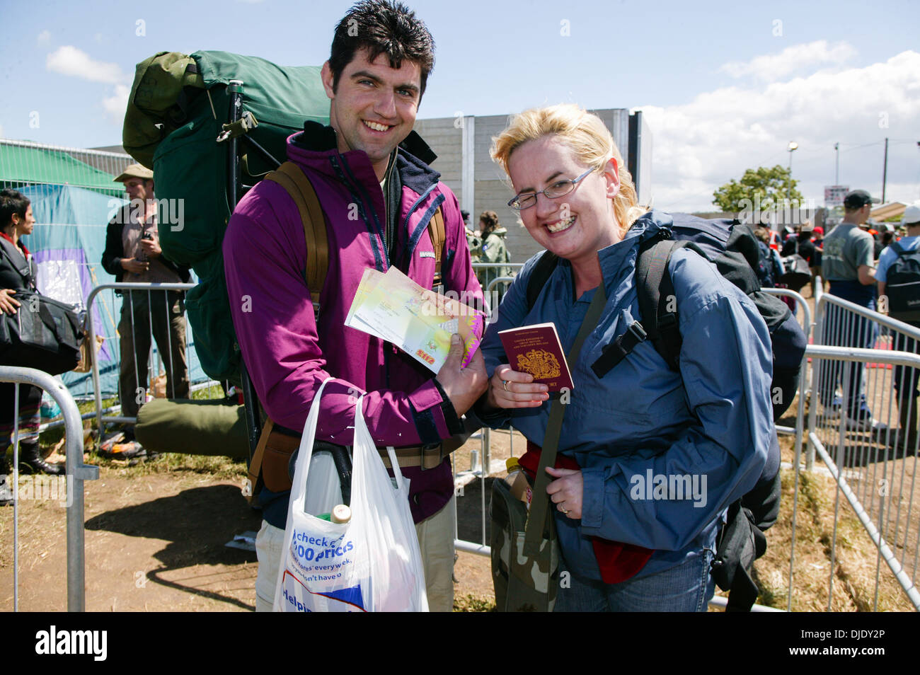 Festival Goers Arriving At The Glastonbury Festival 2004 Worthy Farm