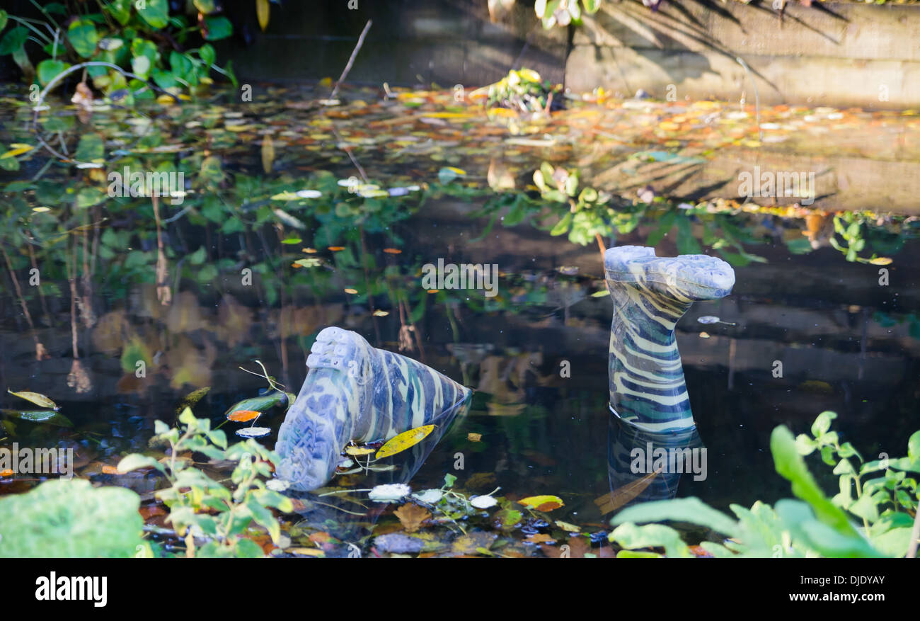 Wellingtons in water hi-res stock photography and images - Alamy