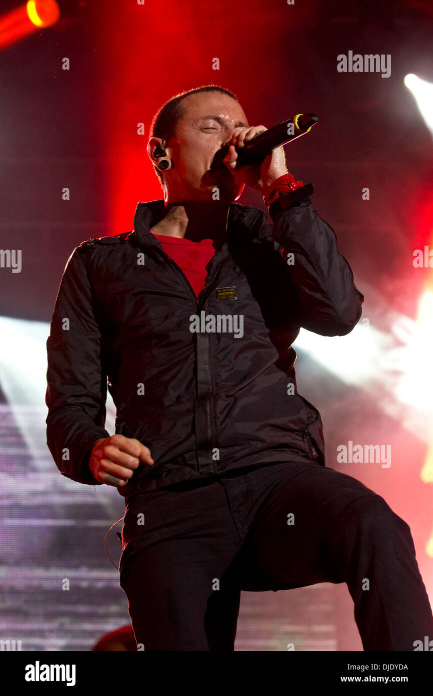 Chester Bennington of Linkin Park performing live on stage at the Pepsi ...