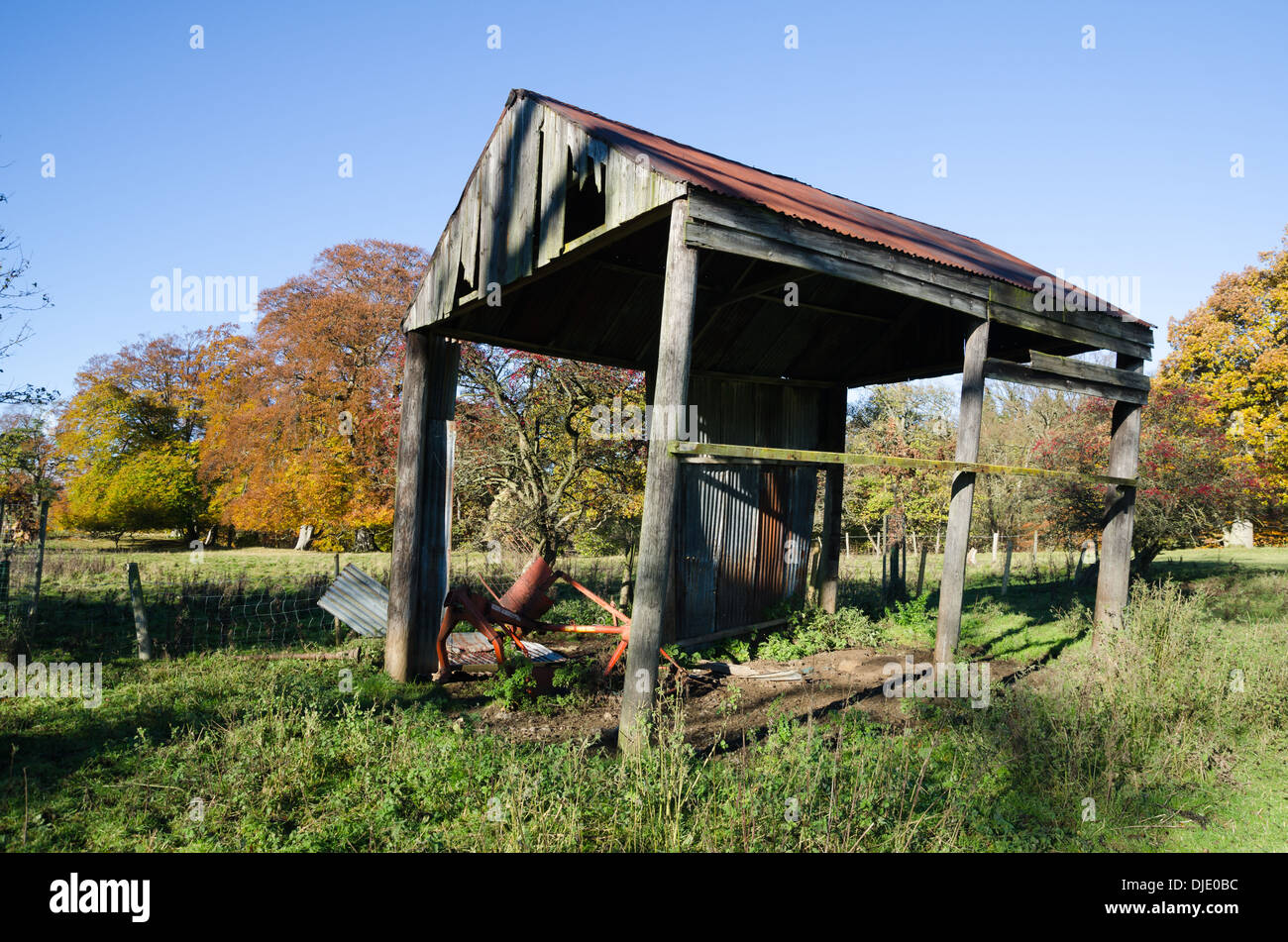 Leaning Farm Shed High Resolution Stock Photography and Images - Alamy