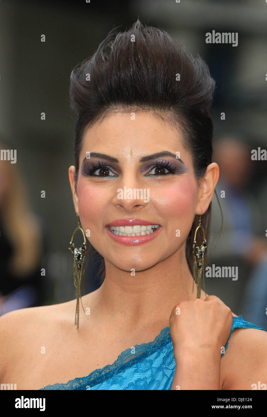 Roxanne pallett red carpet hi-res stock photography and images - Alamy