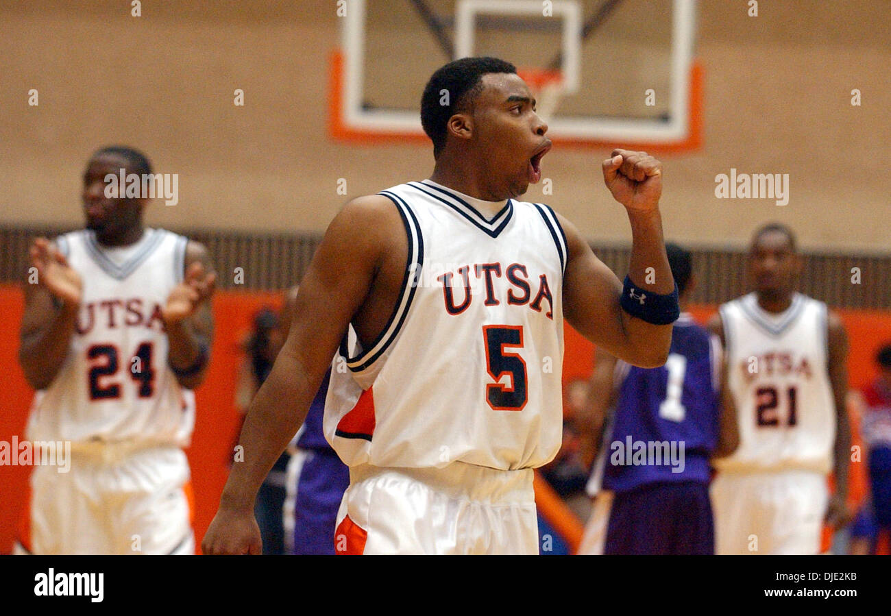 Mar 12, 2004; San Antonio, TX, USA; Men's Basketball: UTSA's Justin ...