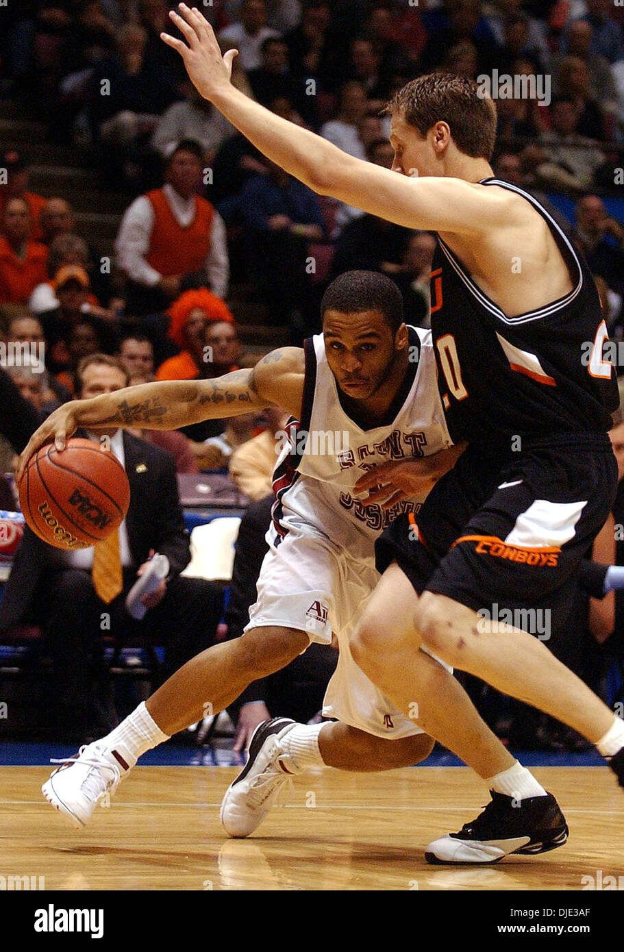 At the continental airlines arena in east rutherford hi-res stock ...