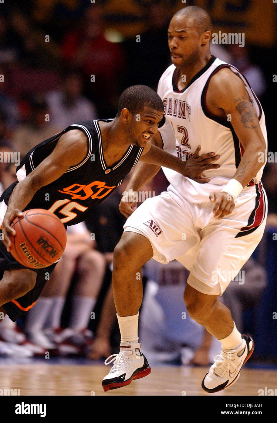 Mar 27, 2004; East Rutherford, NJ, USA; Oklahoma's JOHN LUCAS (15 ...