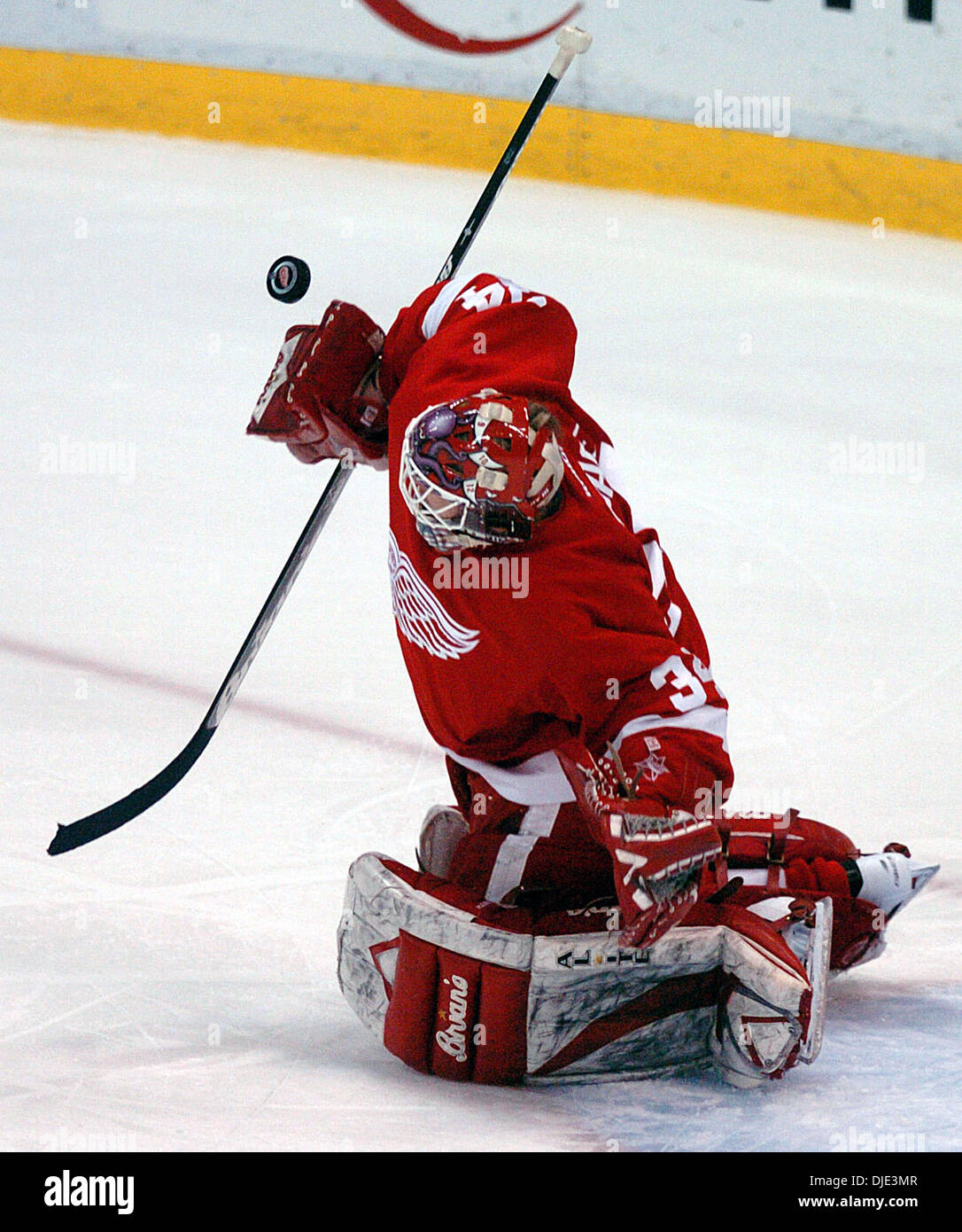 Apr 07, 2004; Detroit, MI, USA; MANNY LEGACE makes a save. Detroit Red ...