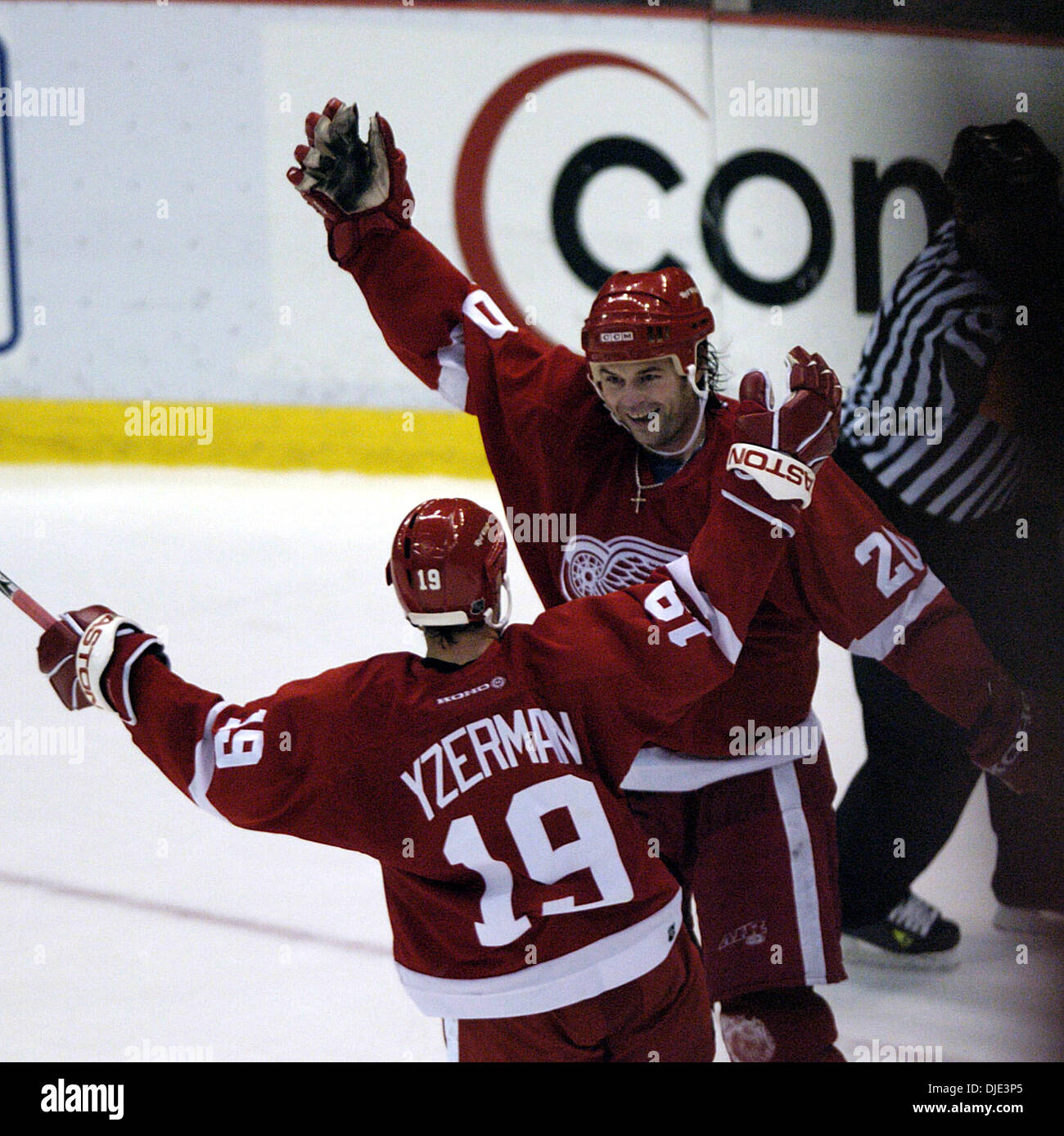 Apr 07, 2004; Detroit, MI, USA; Red Wings captain STEVE YZERMAN ...