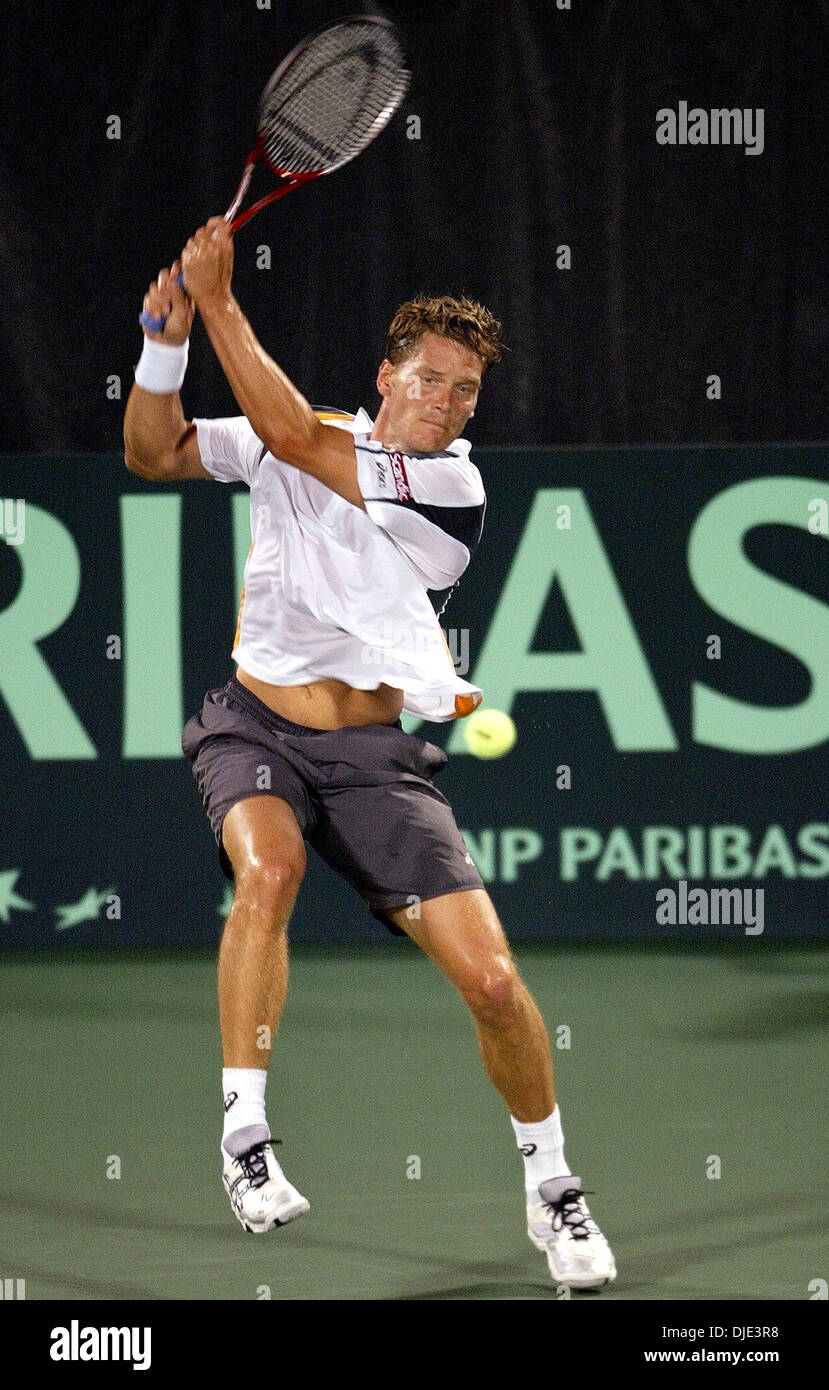 Andy roddick davis cup hi-res stock photography and images - Alamy