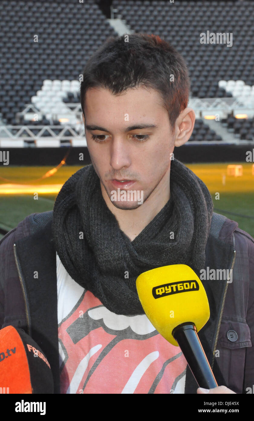 Legs portrait person goalkeeper hi-res stock photography and images - Alamy