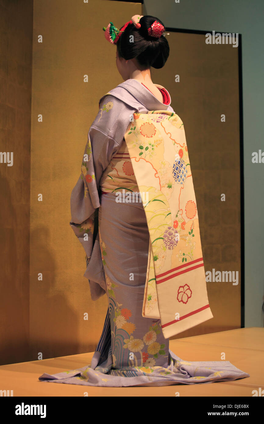 Maiko hi-res stock photography and images - Alamy