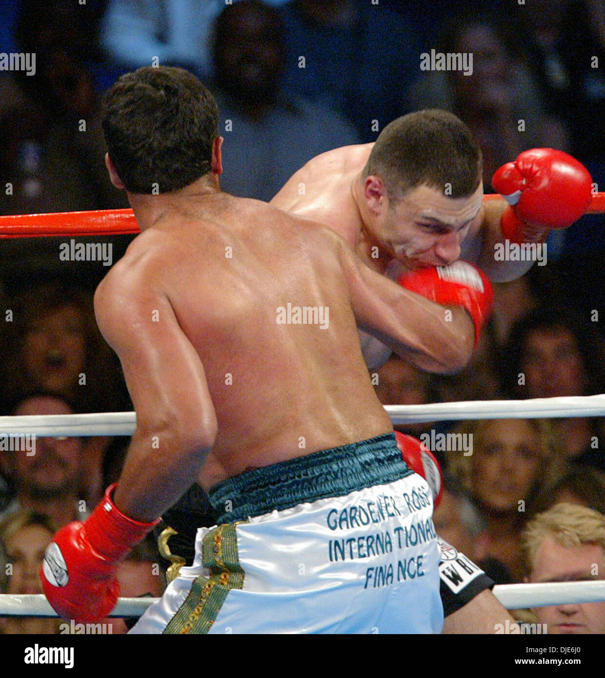 Apr 24, 2004; Los Angeles, CA, USA; Boxer CORRIE SANDERS (L) lands a ...