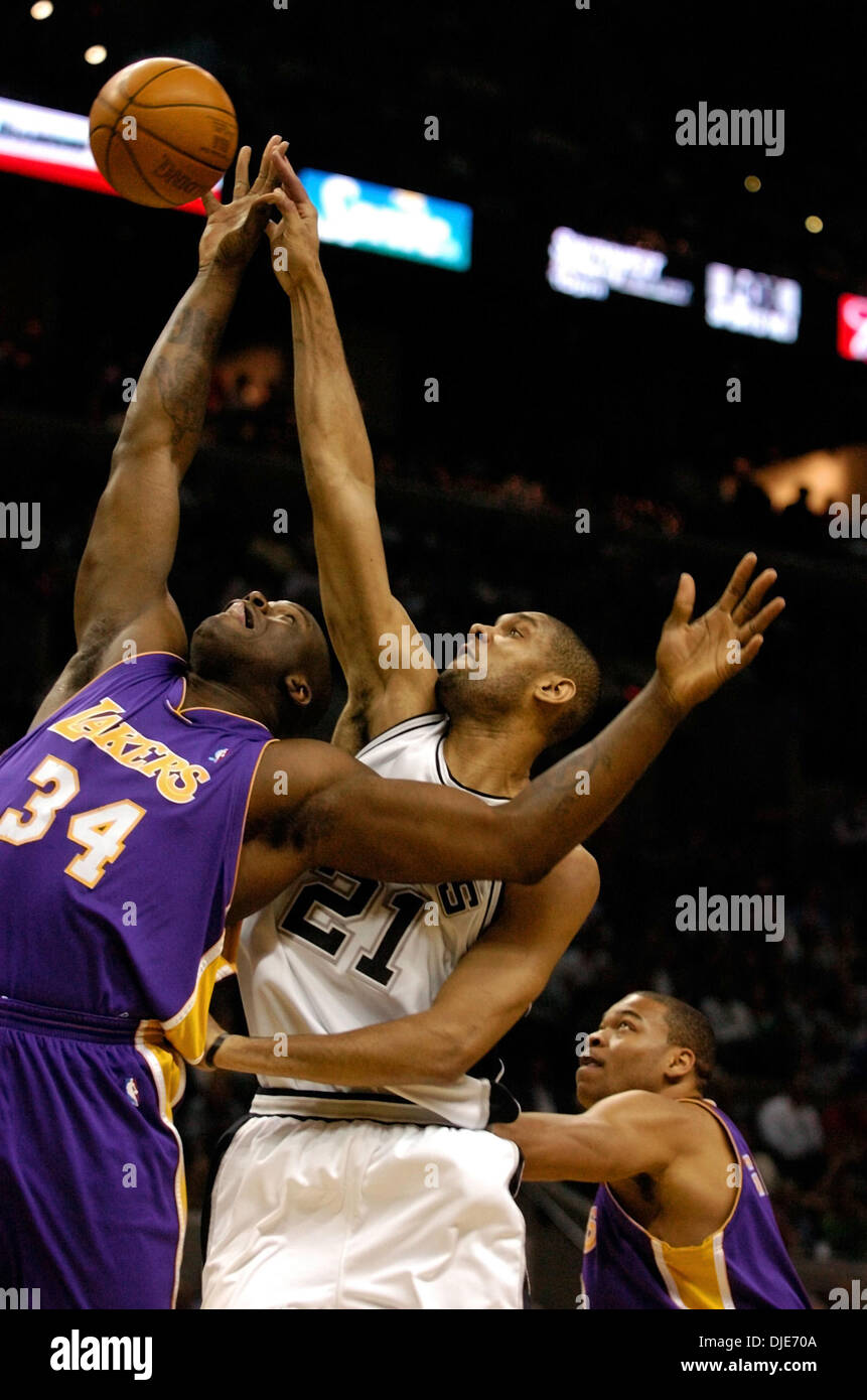 May 02, 2004; San Antonio, TX, USA; SHAQUILLE O'NEAL battles TIM DUNCAN ...