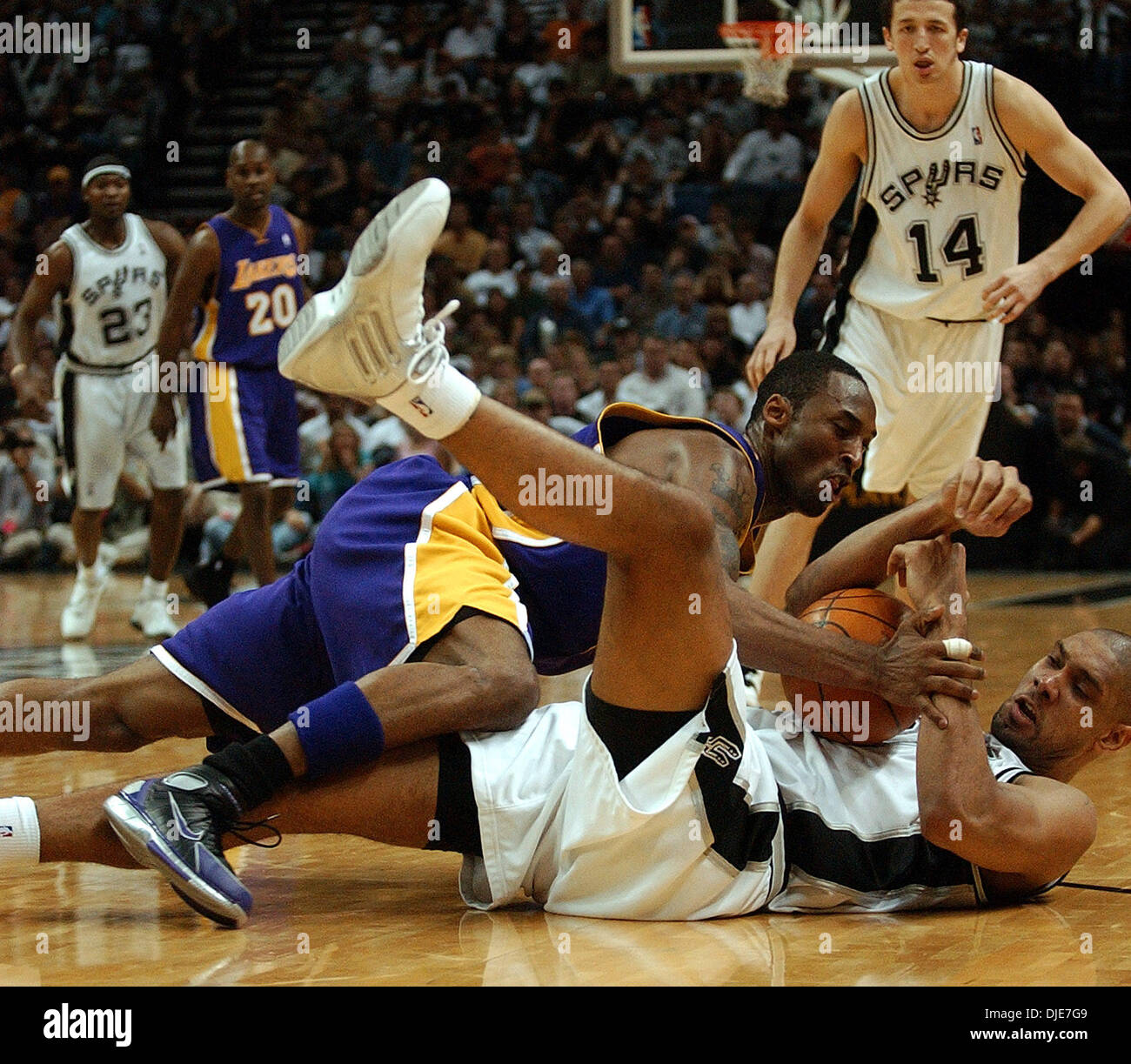 2004 Final Score 3 2 High Resolution Stock Photography and Images - Alamy