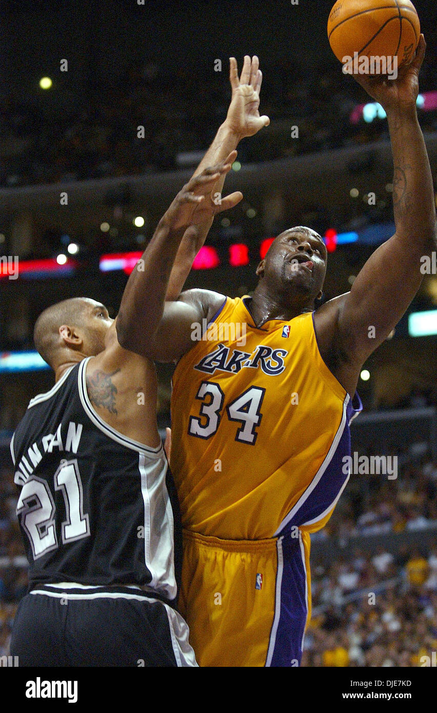 Shaquille oneal lakers hi-res stock photography and images - Alamy