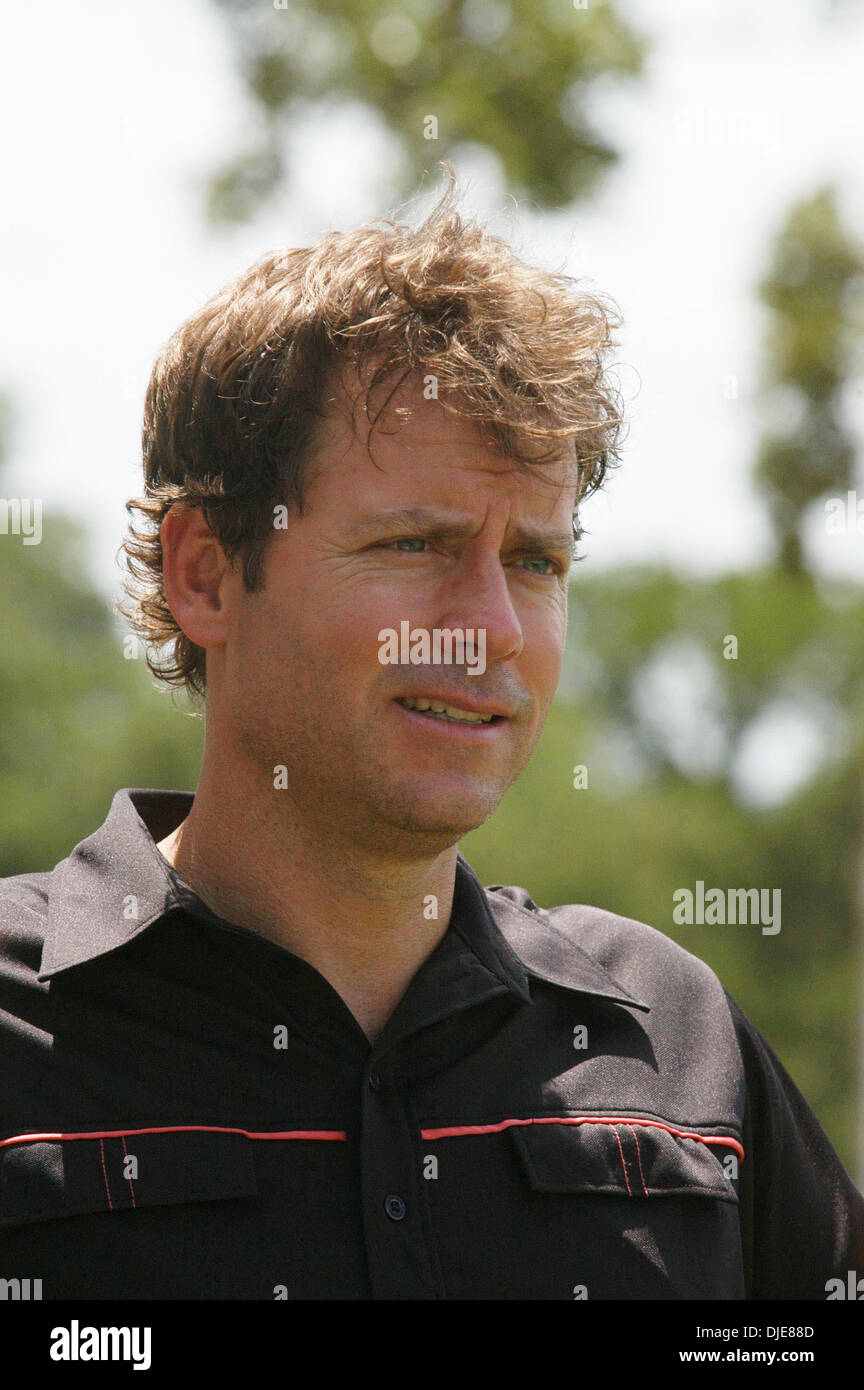 Greg austin actor hi-res stock photography and images - Alamy
