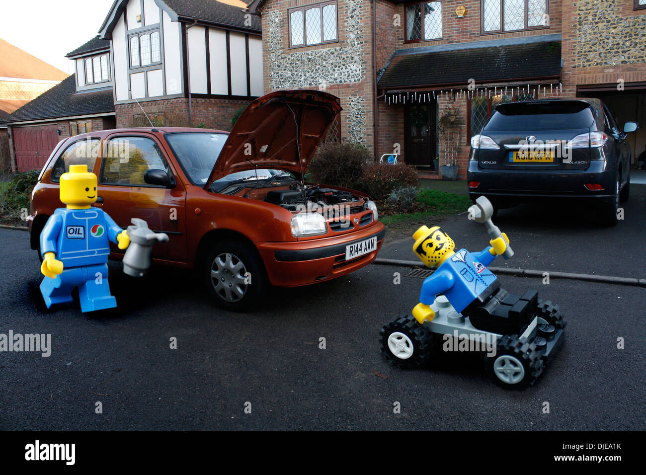 Lego men working hi-res stock photography and images - Alamy